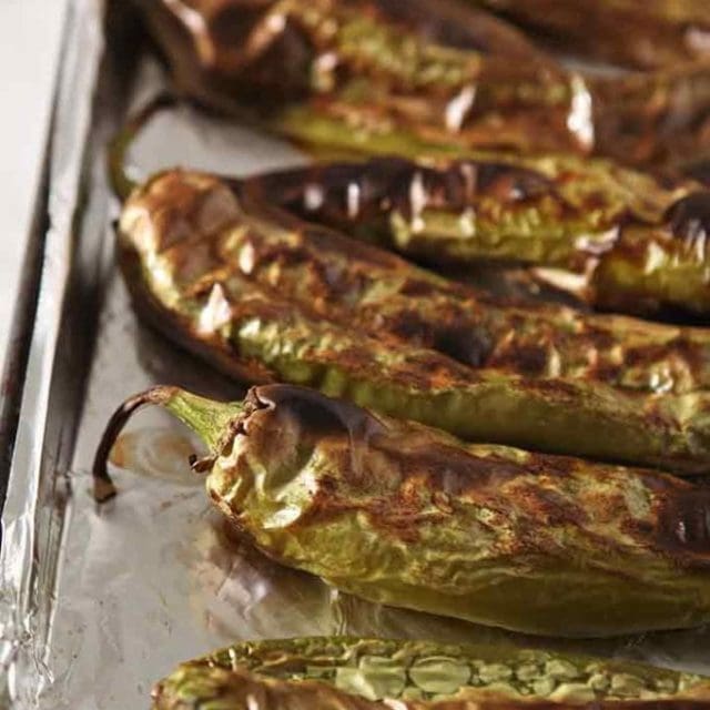 Easy Guide for How to Roast Peppers (Hatch, Bell Peppers, Etc.)