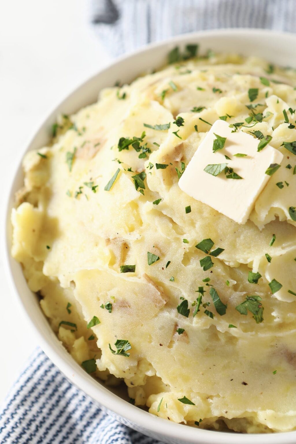 How to Make Homemade Mashed Potatoes (The BEST Potatoes!)