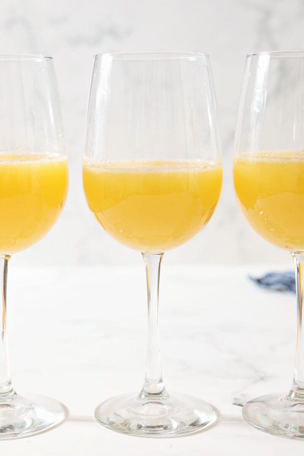 How to Make a Prosecco Mimosa (2-ingredient Prosecco Mimosa recipe)