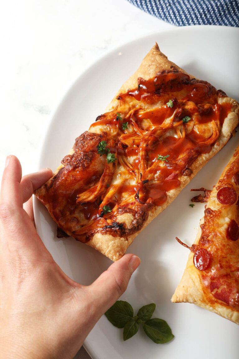 How to make easy and delicious Puff Pastry Pizza