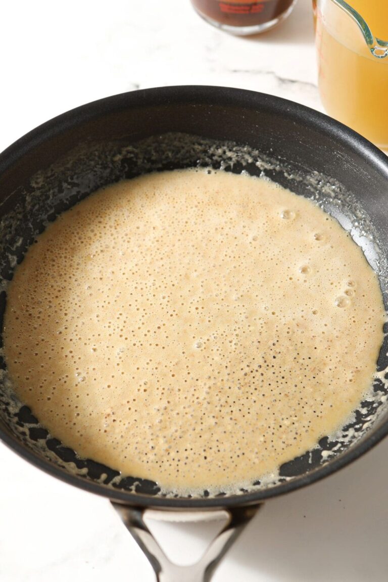 How to make the BEST Turkey Gravy from Turkey Drippings