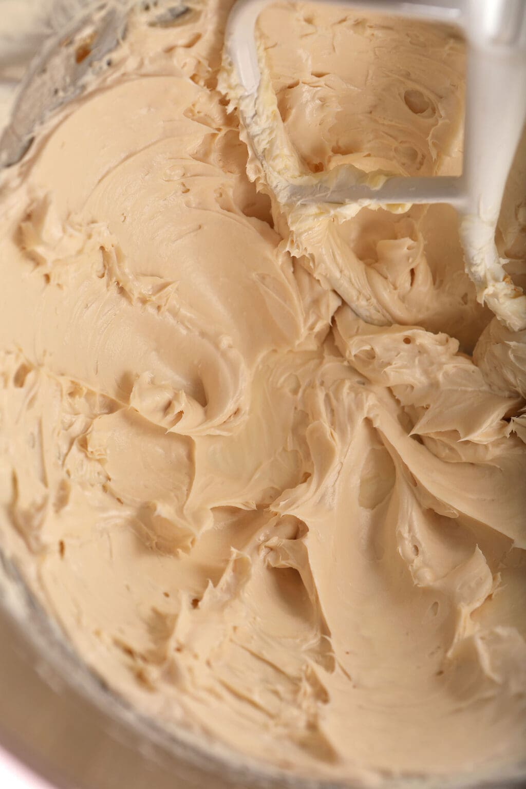How to make the BEST Cream Cheese Frosting