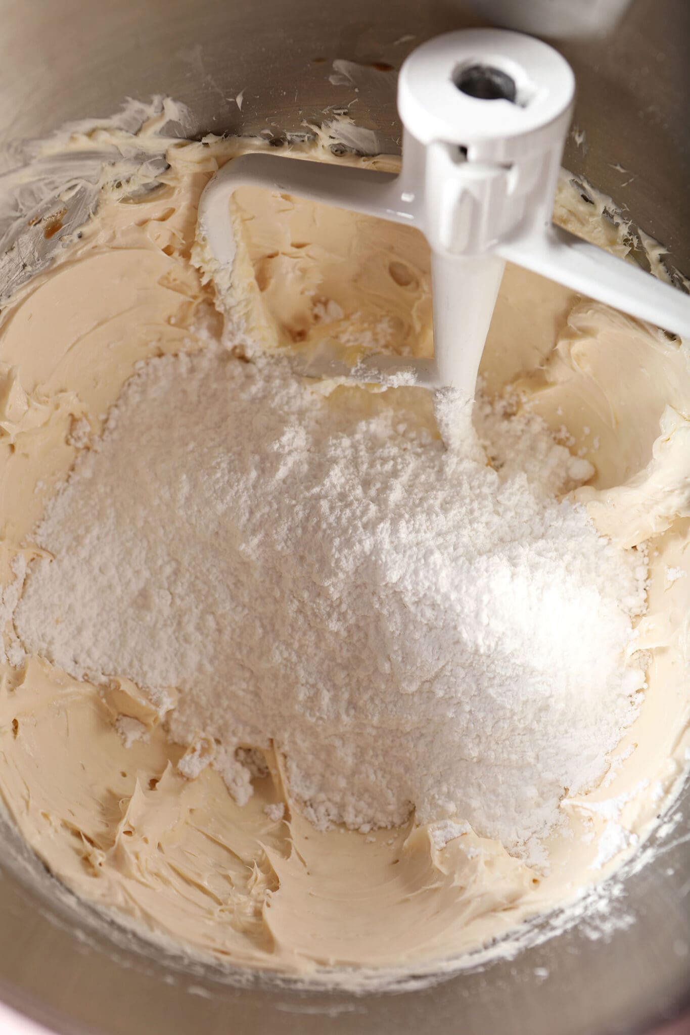 How to make the BEST Cream Cheese Frosting