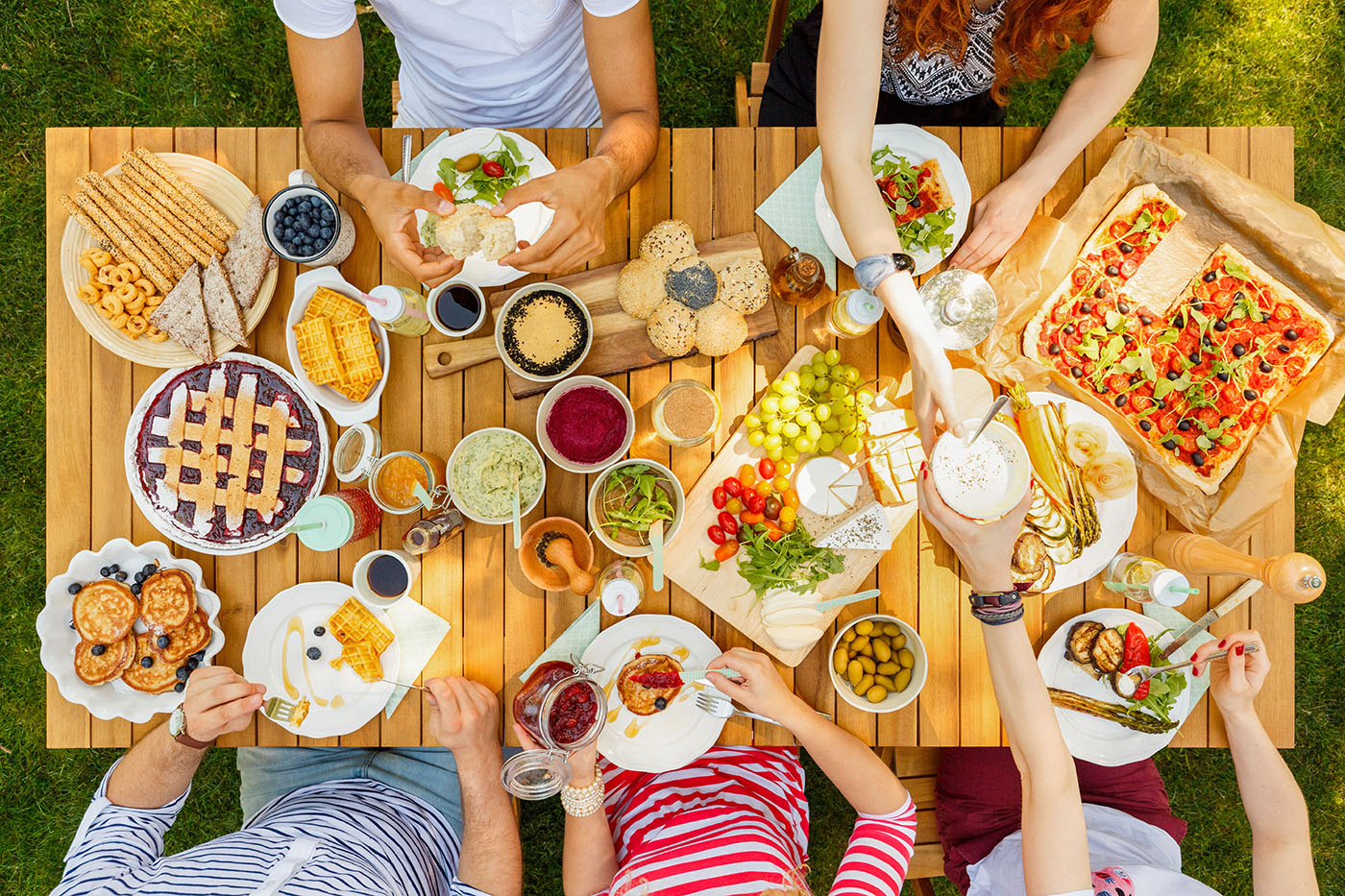 How to host an Outdoor Dinner Party - The Speckled Palate